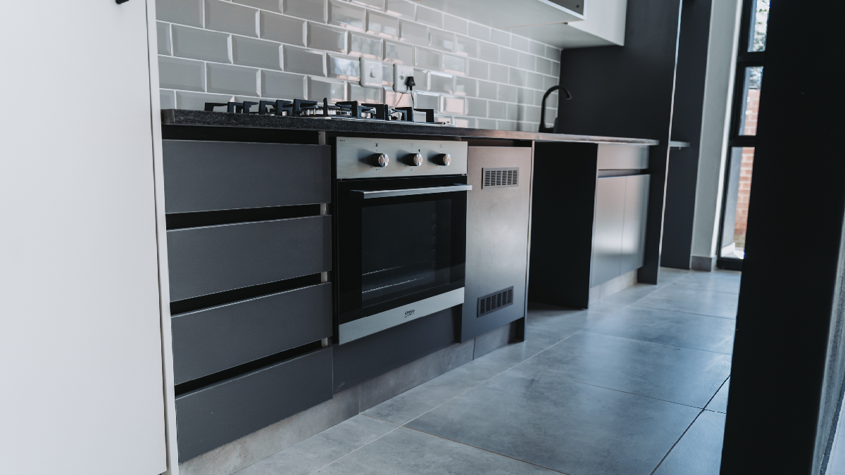 60 Units - Alec's Ave | Rustic-Eco
